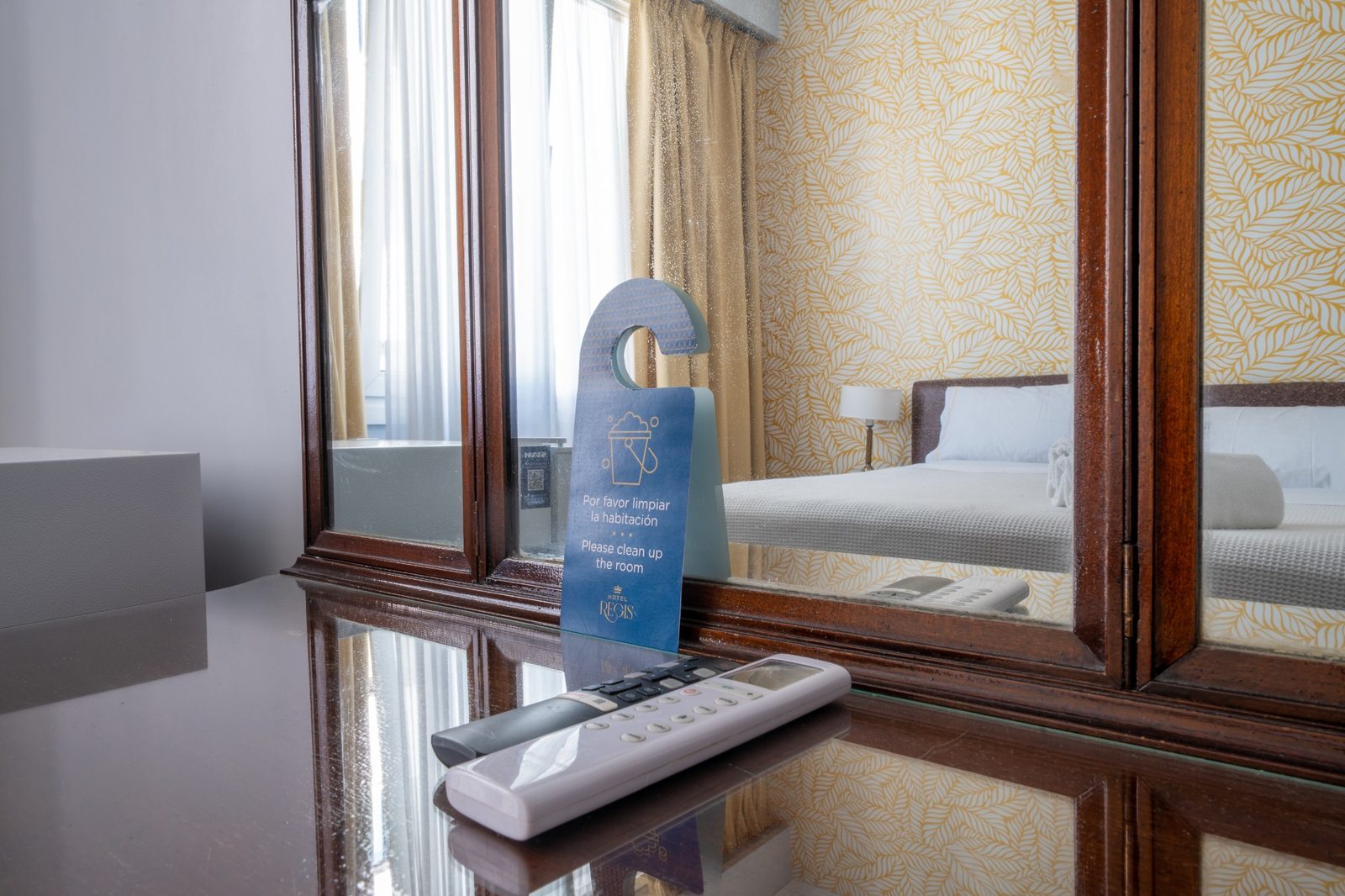 Hotel Regis - Habitaciones | Alojate donde todo sucede